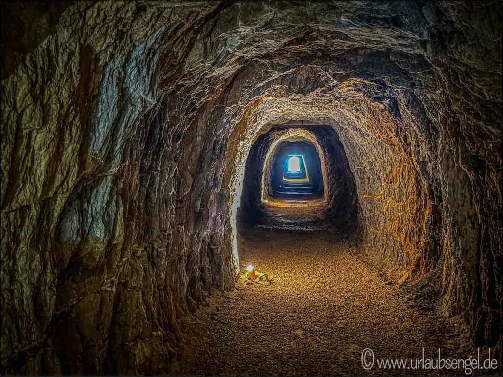 Porto Flavia | Hafen in den Klippen von Sardinien
